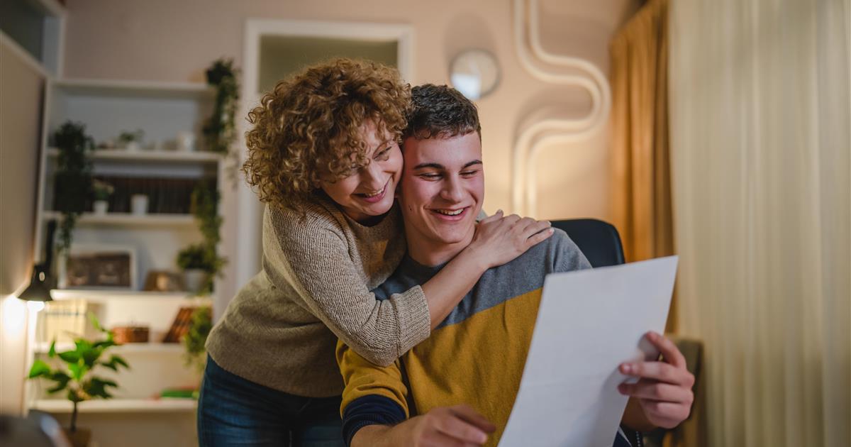 8 Direct Mail Strategies to Boost Prospective Student Engagement | RRD