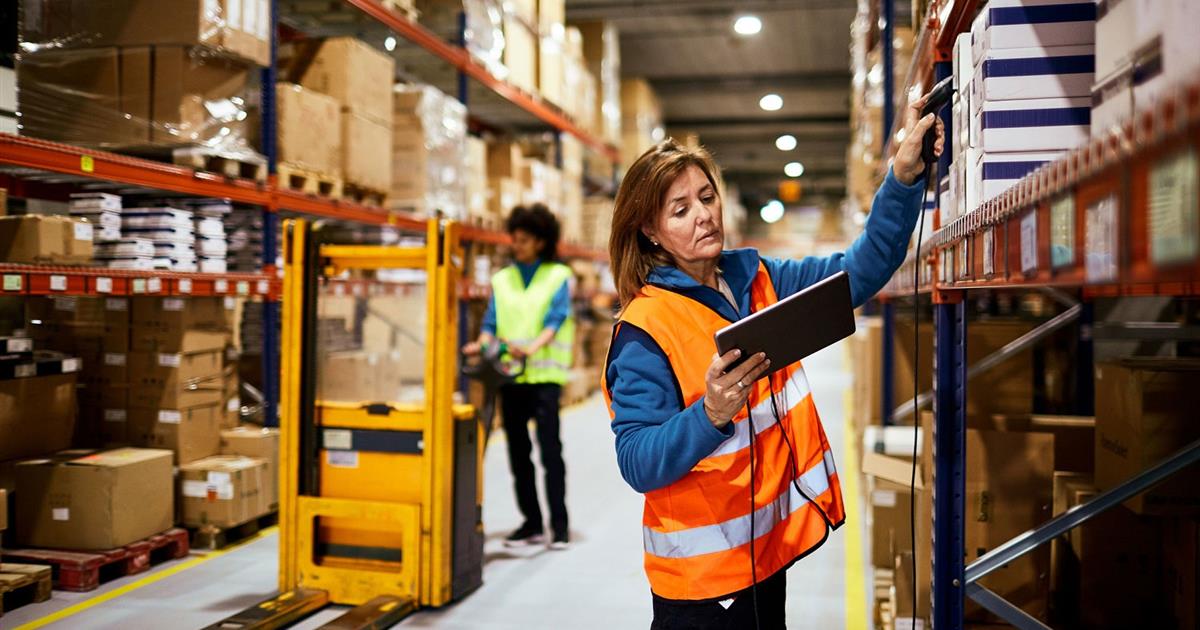 Distribution Center Benefits From Linerless, Pre-Printed Labels | RRD